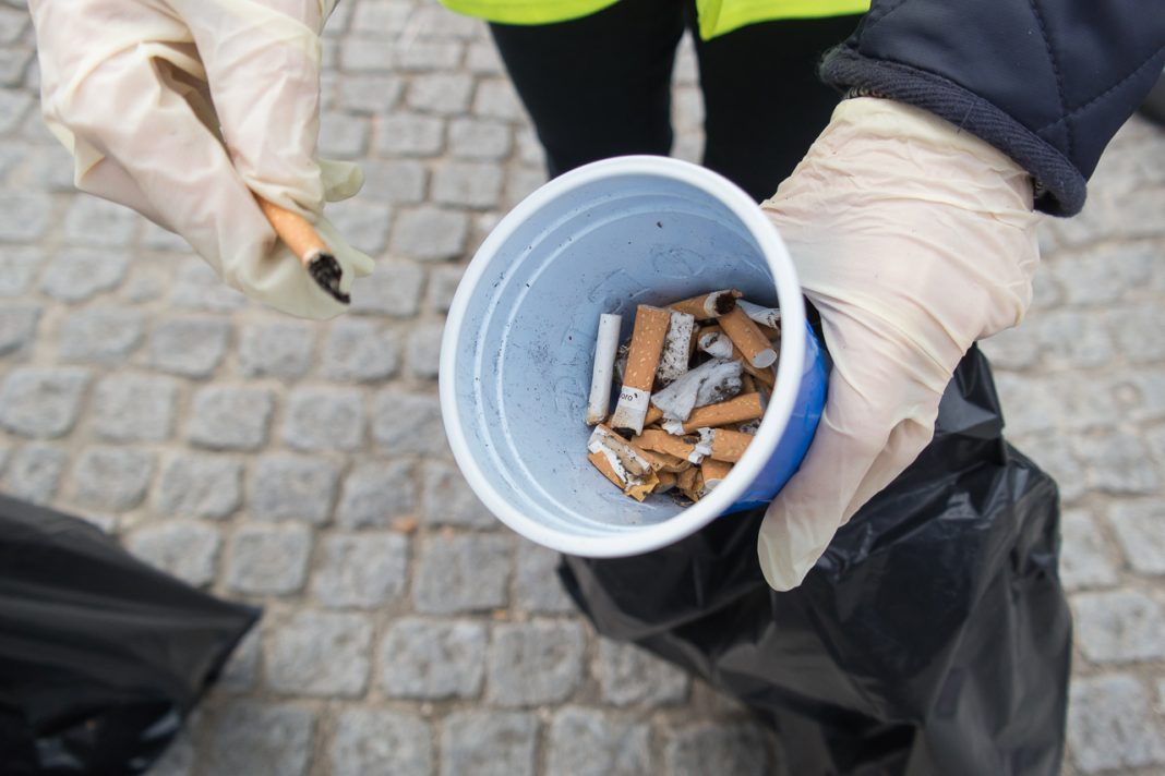 Plaisir - Des mégots par centaines ramassés dans les rues | La Gazette ...