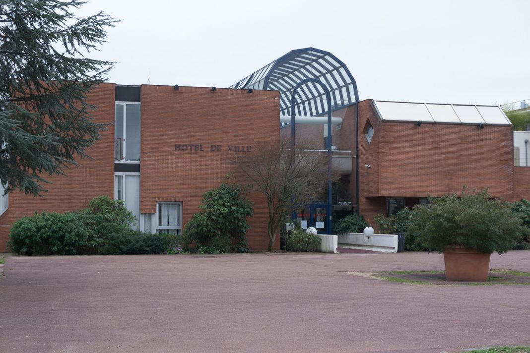 Villepreux - La municipalité vote un budget « maîtrisé » et sans ...